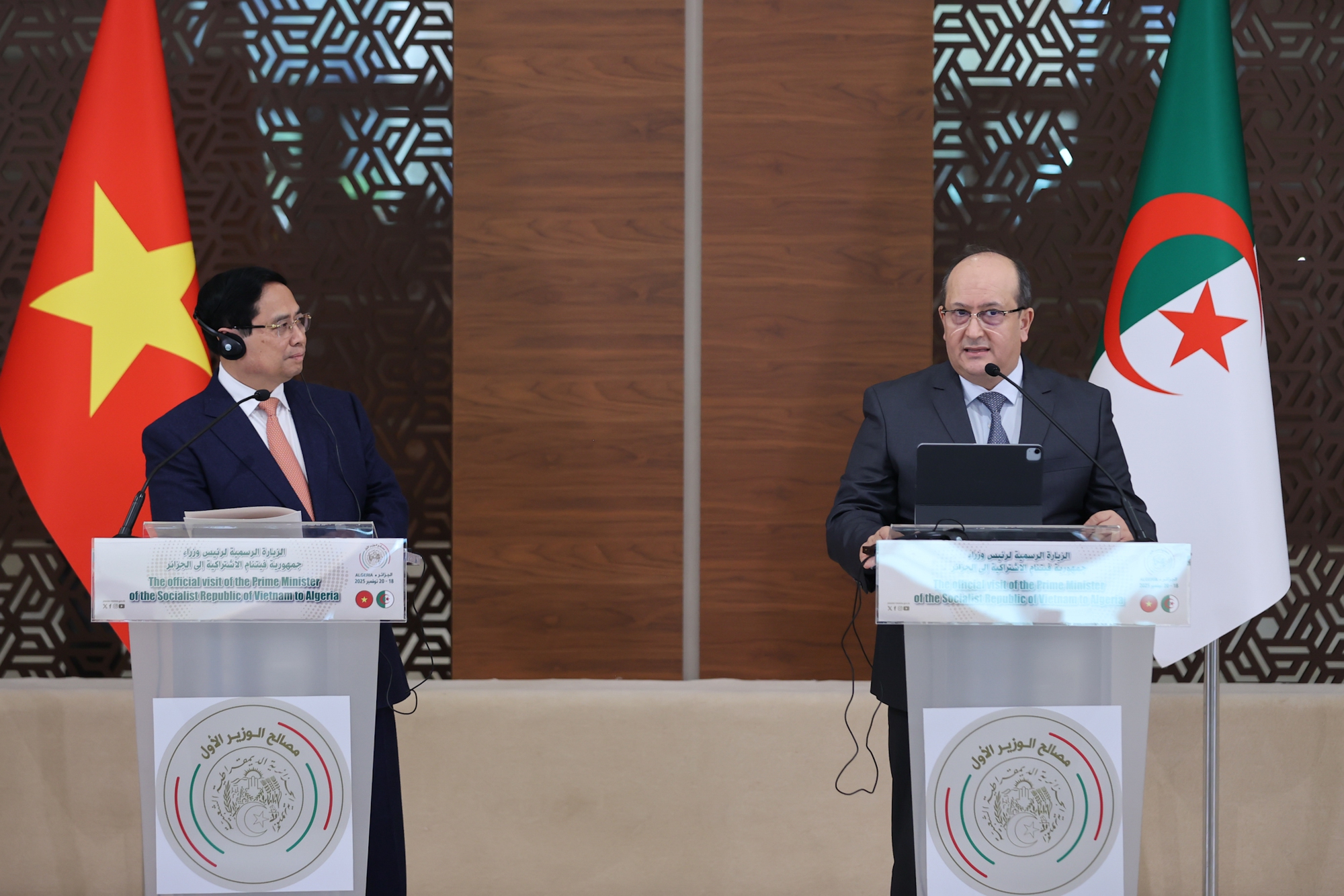 Prime Minister of Algeria: We must transform the cooperative relations ...